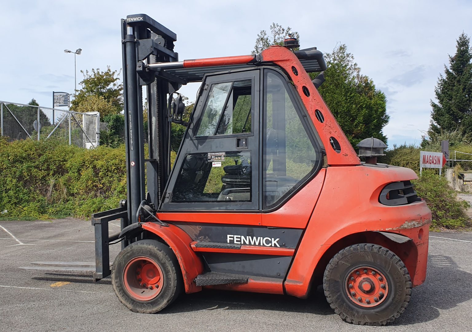 FENWICK H70D | SOCIÉTÉ DE NÉGOCE D'ENGINS TP ET CARRIÈRE D'OCCASION